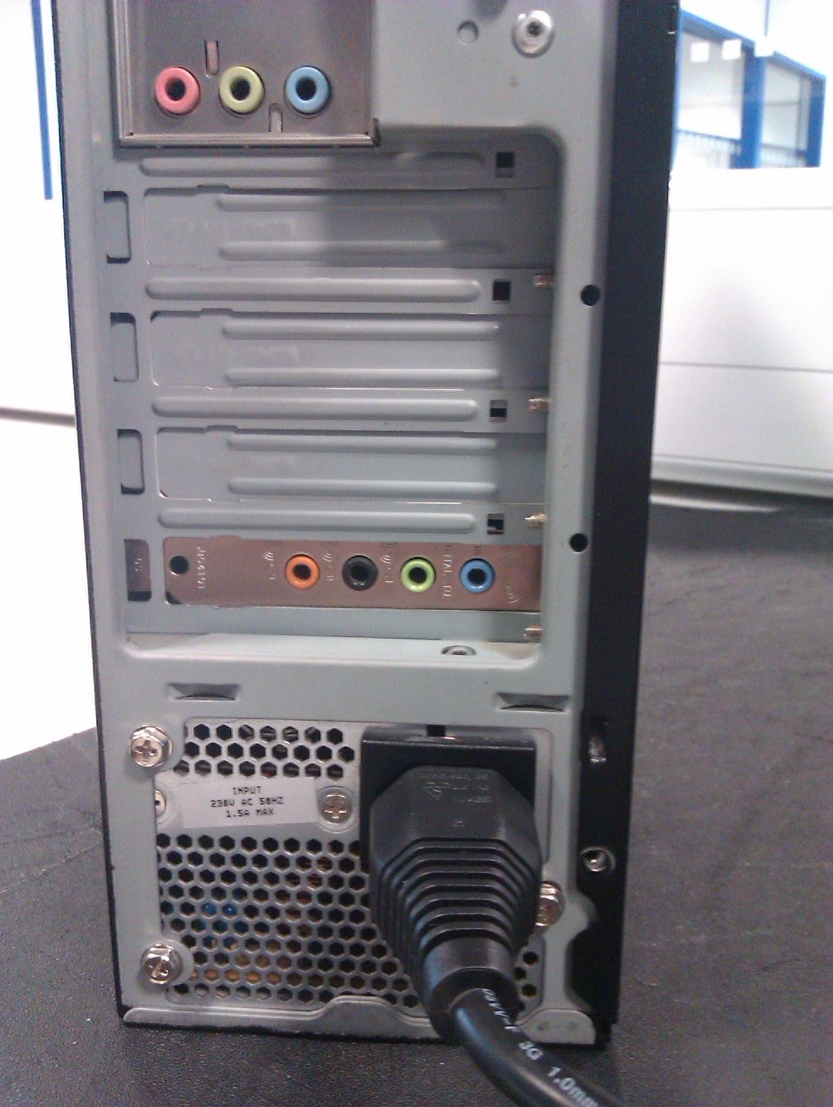 Bit by Bit Computer: How to connect and set up a monitor?