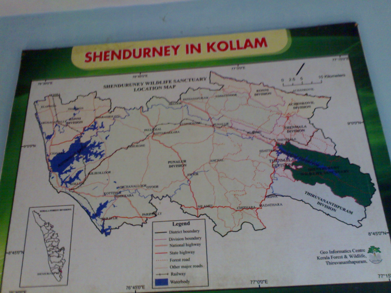 nazarcherukulam: 7 . SHENDURNEY WILD LIFE SANCTUARY