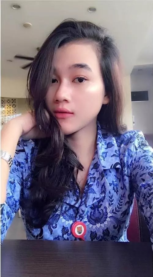 5 PNS Cantik dengan Senyum Manis yang Bikin Pria Salah Tingkah | Kepo Banget