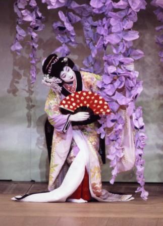 ENKA MANIA: Cultura Japonesa! Teatro Kabuki e a Arte do Onnagata