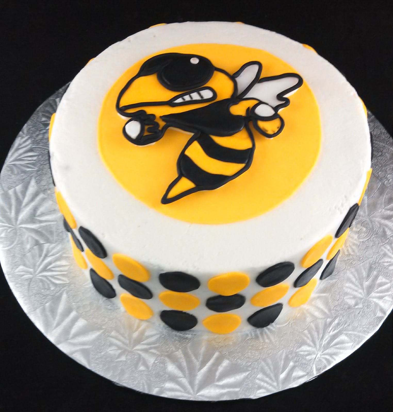 Sugar & Spice Sweets: Georgia Tech Cake