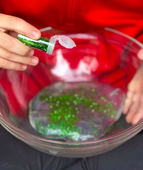 Magnolia Mamas : How To Make Santa Slime