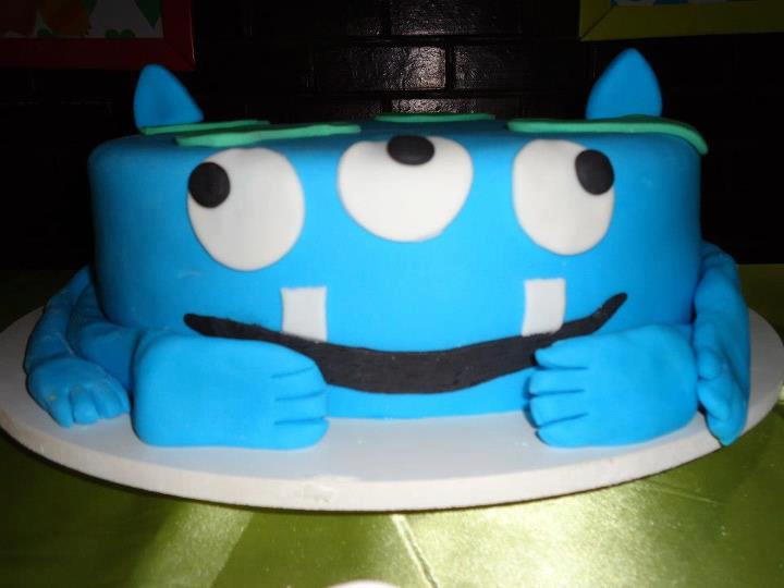 Thaty Brum Cakes: Aniversário Bicho Papão do Benício. Buuu!!!