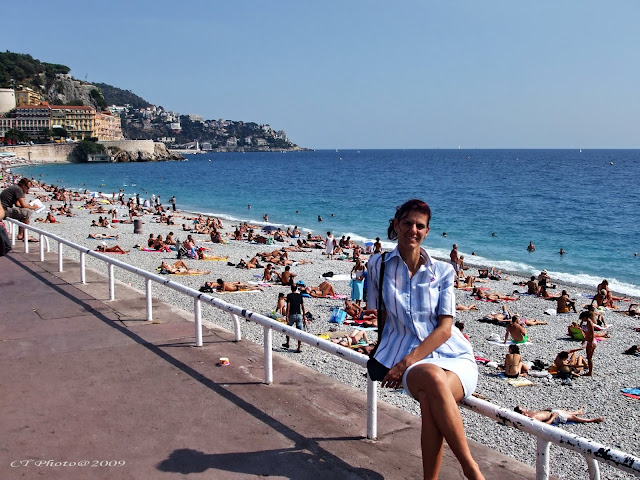 CĂLĂTORII: Plajă, mare...soare