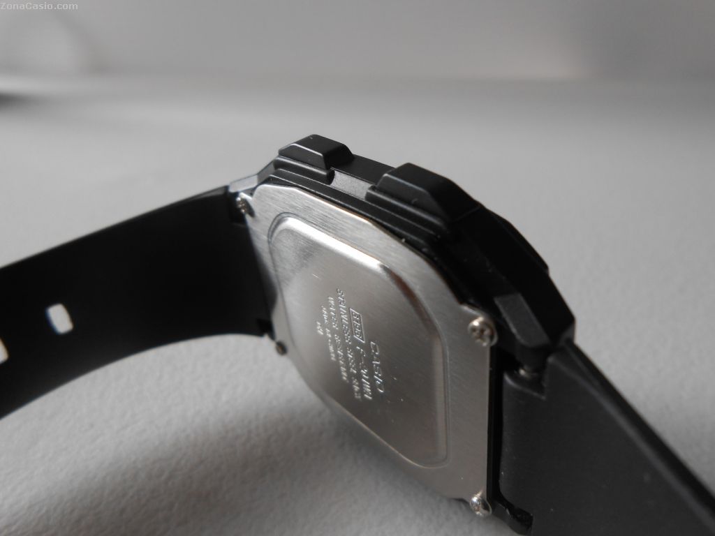 Zona Casio: Prueba: Casio F-201, el modelo más completo de la serie F