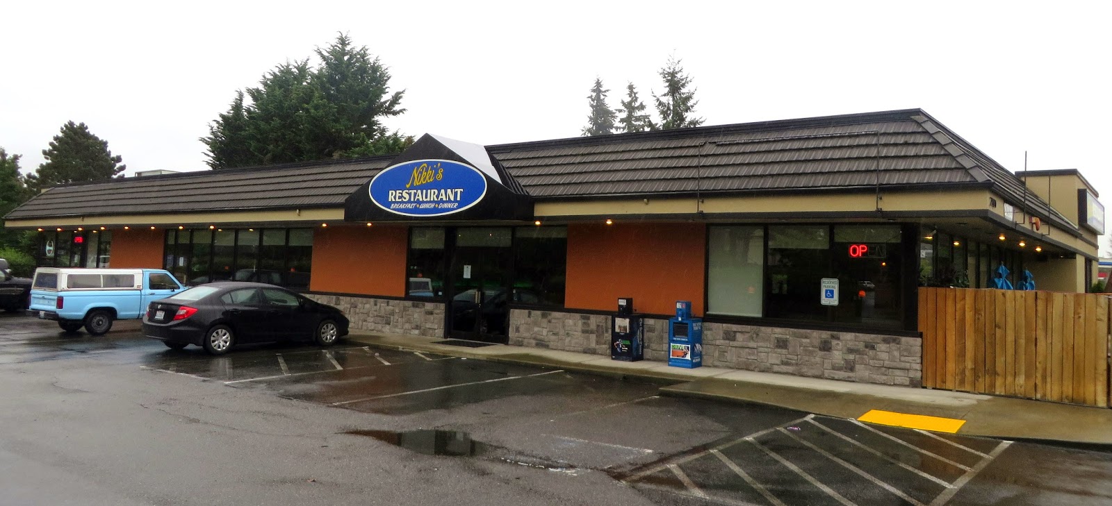 Seattlebars.org: #2303 - Nikki's Restaurant and Lounge, Covington, WA ...