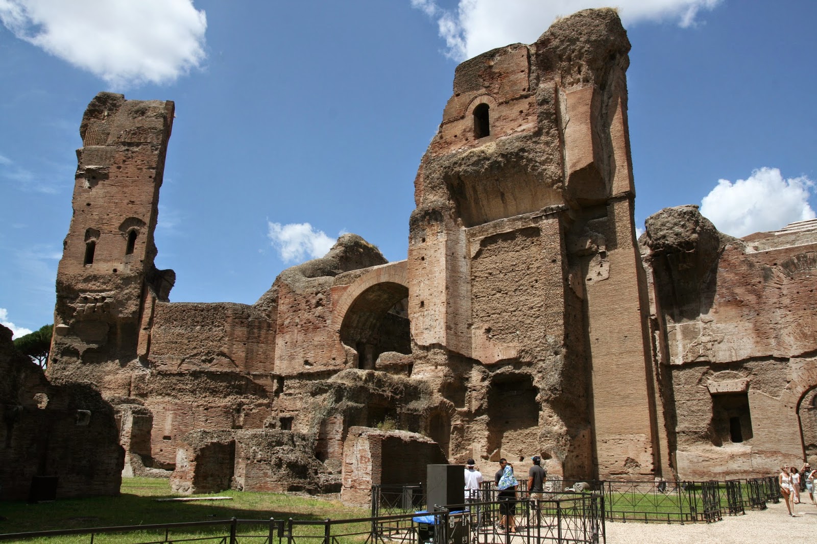 El Puente Lejano: Roma - Termas de Caracalla