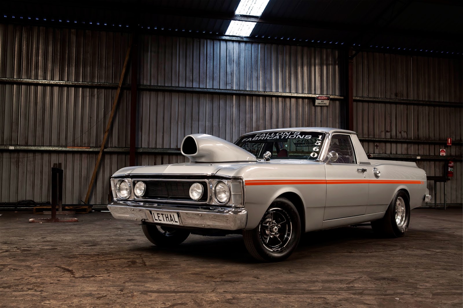 andrewgoodwin: Leigh Fallon's Wheelstanding XW Ute