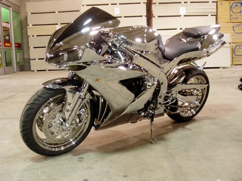 Mumbai Riders: Yamaha R1 Silver Chrome