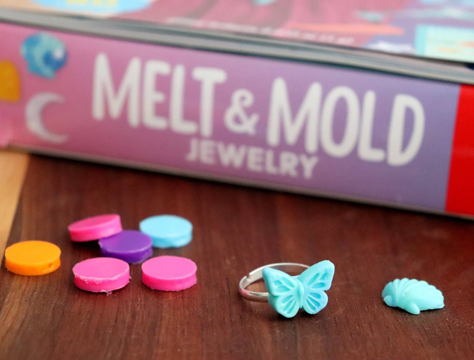 Create With Mom Learn New Skills With Klutz Kits