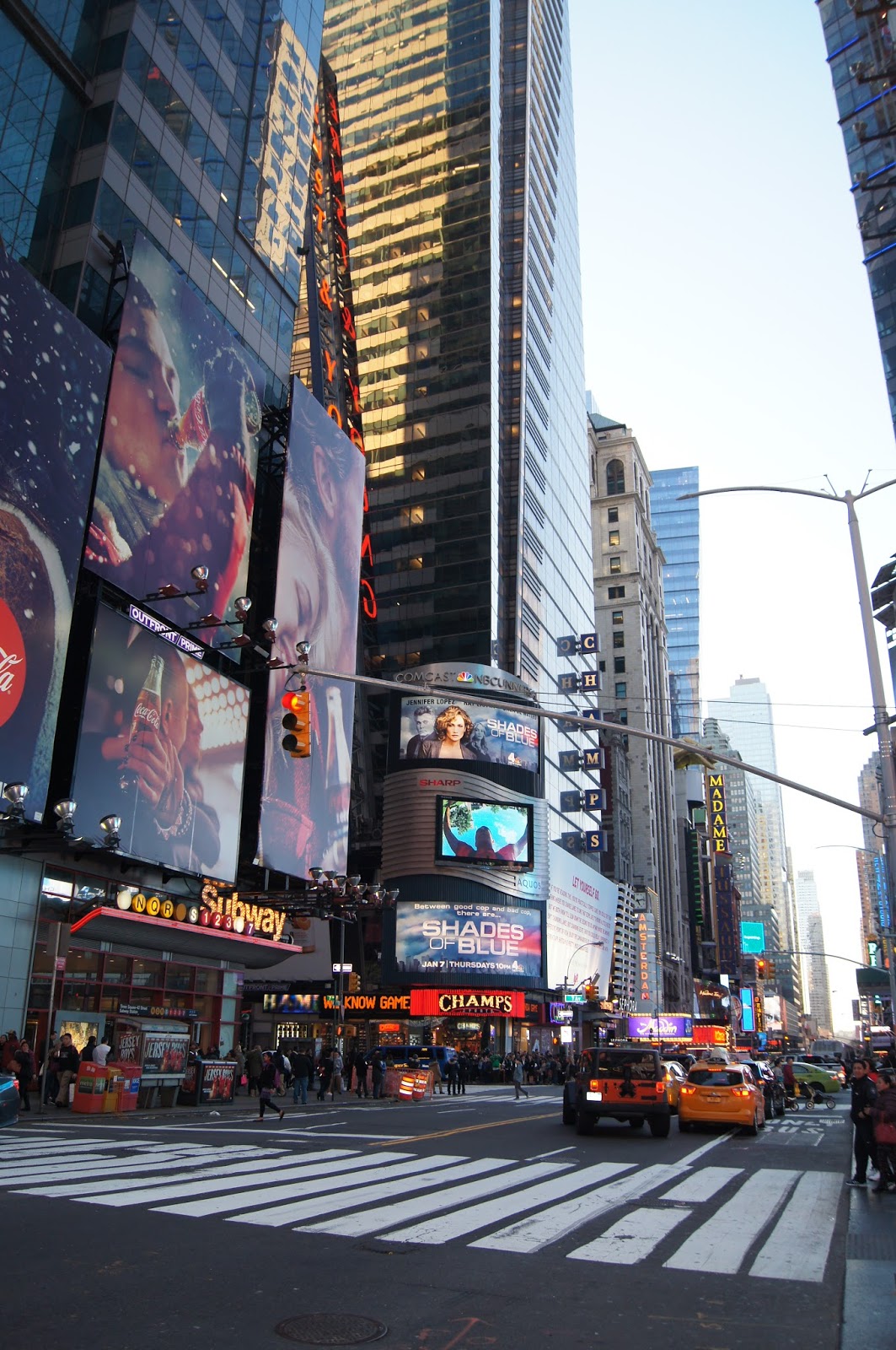 PETITS PARADIS: Empire State Building et Times Square, New York