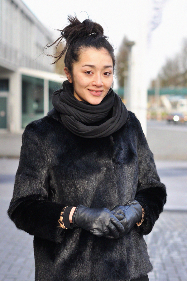 Dam Style: Furry Black