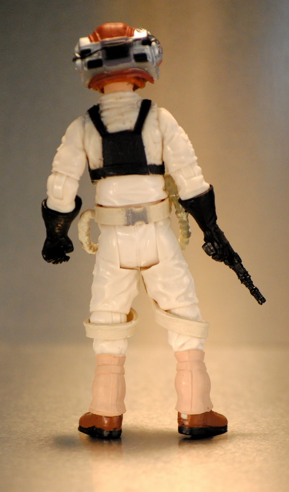 ACTION FIGURE EMPIRE: Ten Numb and Nien Nunb: Comfortably Nunb!