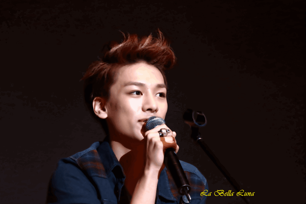 Mata-mata Kecil Menatapmu: Yun LUNAFLY