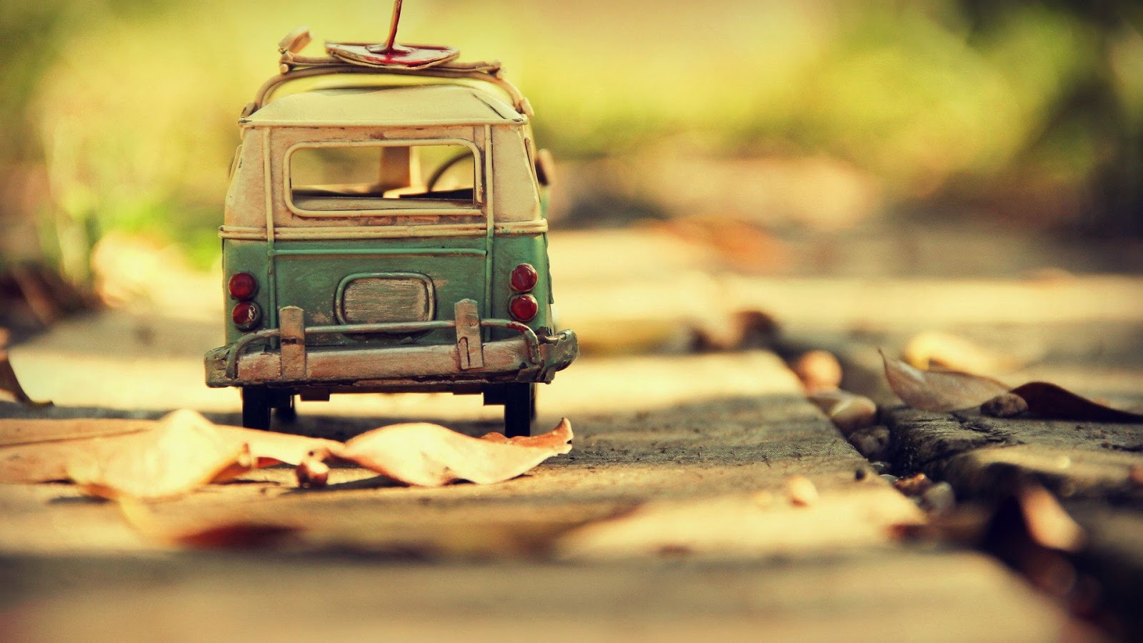 Best 10 Bus Wallpapers HD for Wonderful Background ...