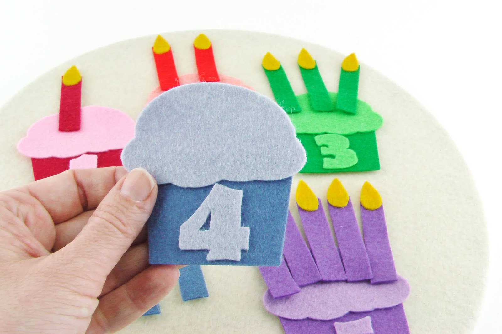 Flannel Board Fun: Counting Cupcakes!