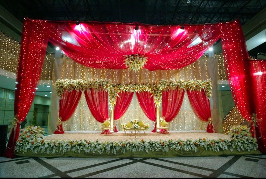 Wedding Snaps: Gaye Holud Stage DesignWedding Snaps