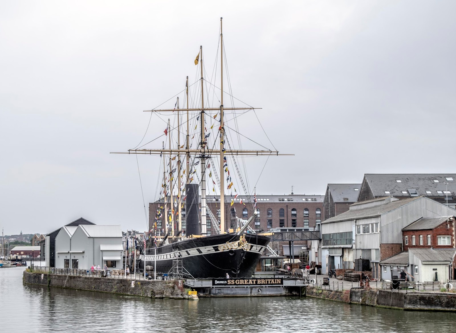 W-wa Jeziorki: Bristol fashioned