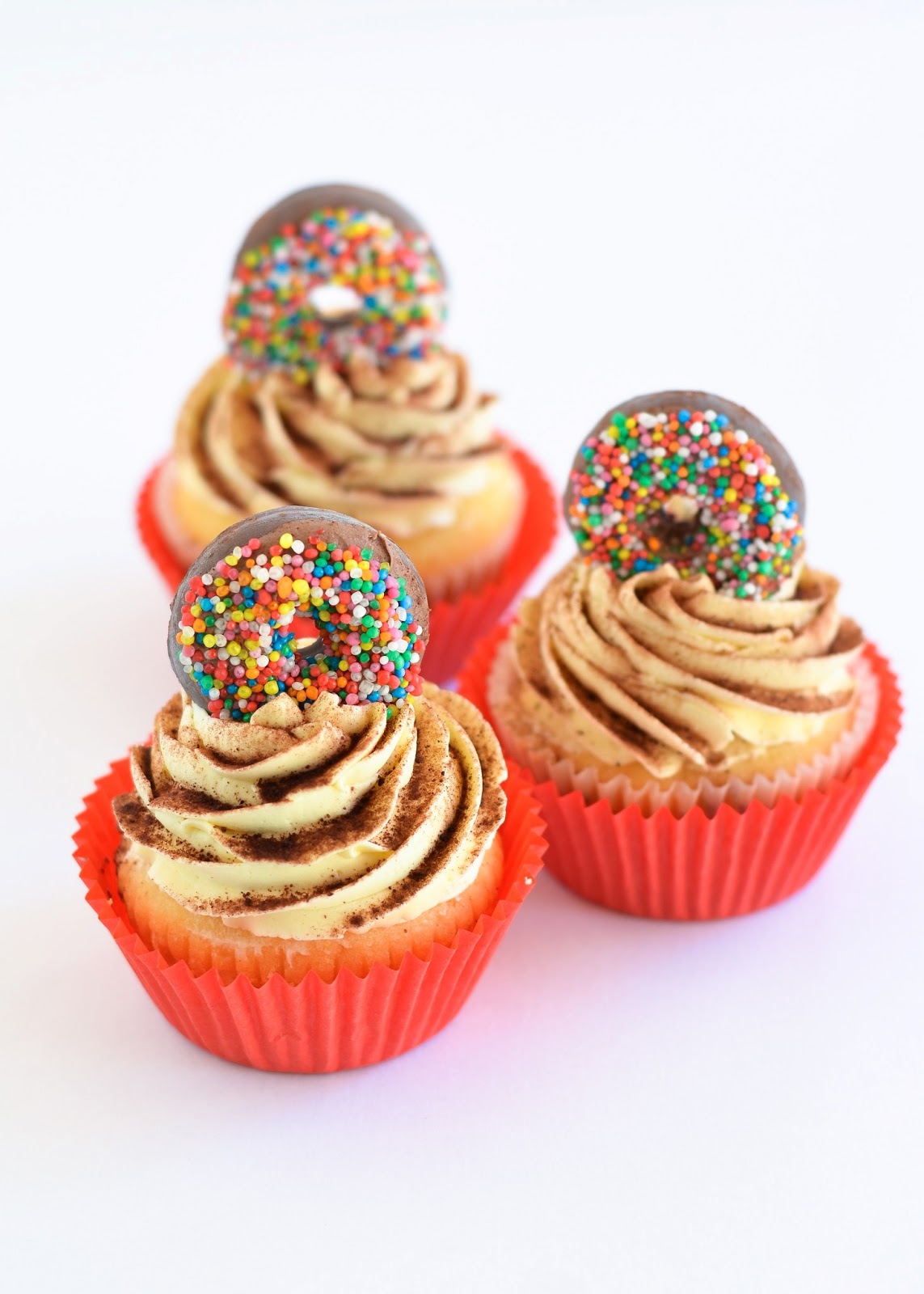 Officially 21 /-/ Fat kid birthday cupcakes for a Fat kid party. | The ...