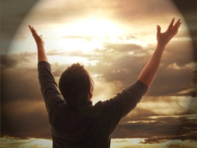 ZONA JOVEN CON CRISTO: ¿DONDE ESTAN LAS MANOS DE DIOS?