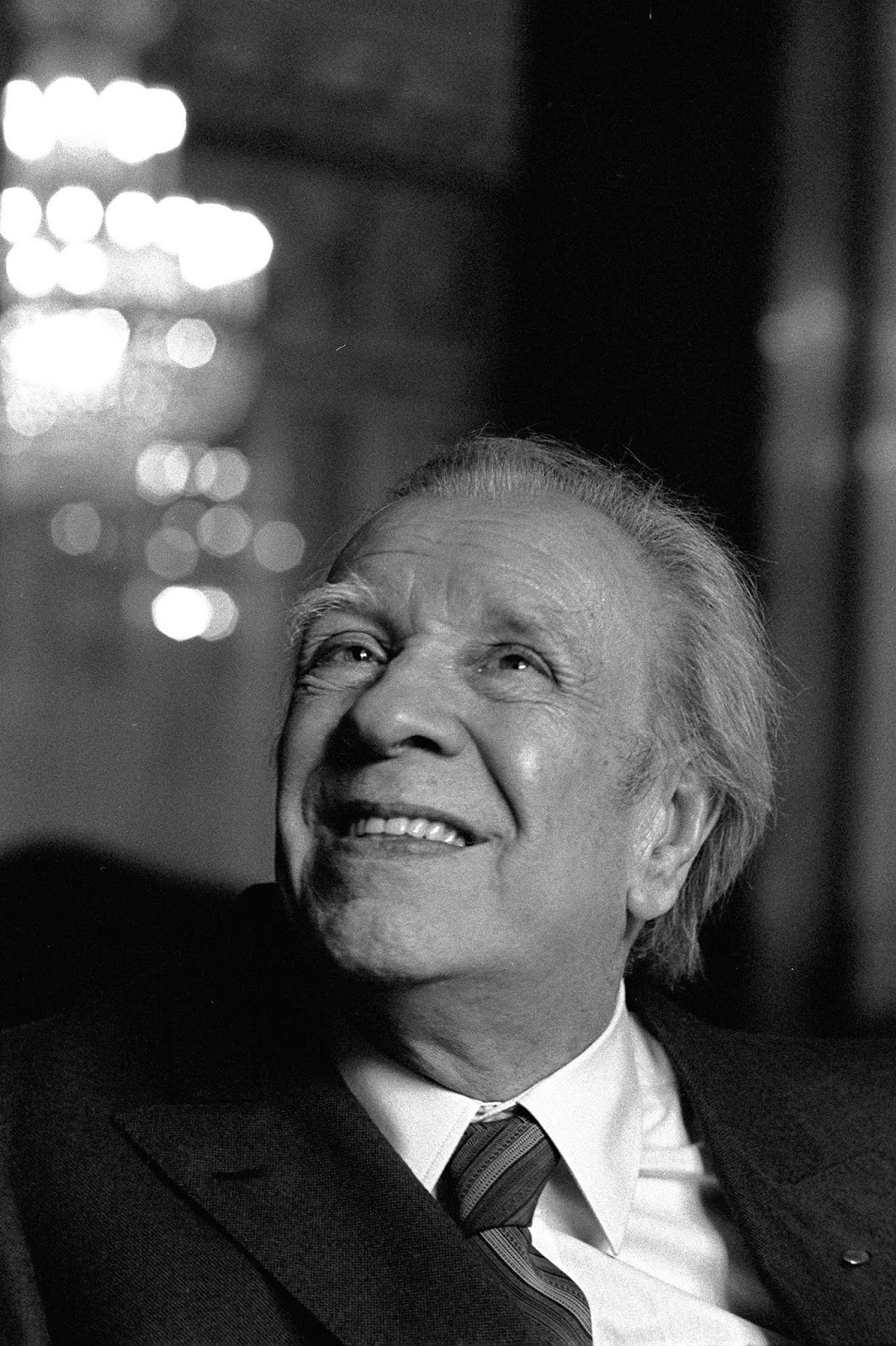 La cueva de los libros: Los clásicos según Borges