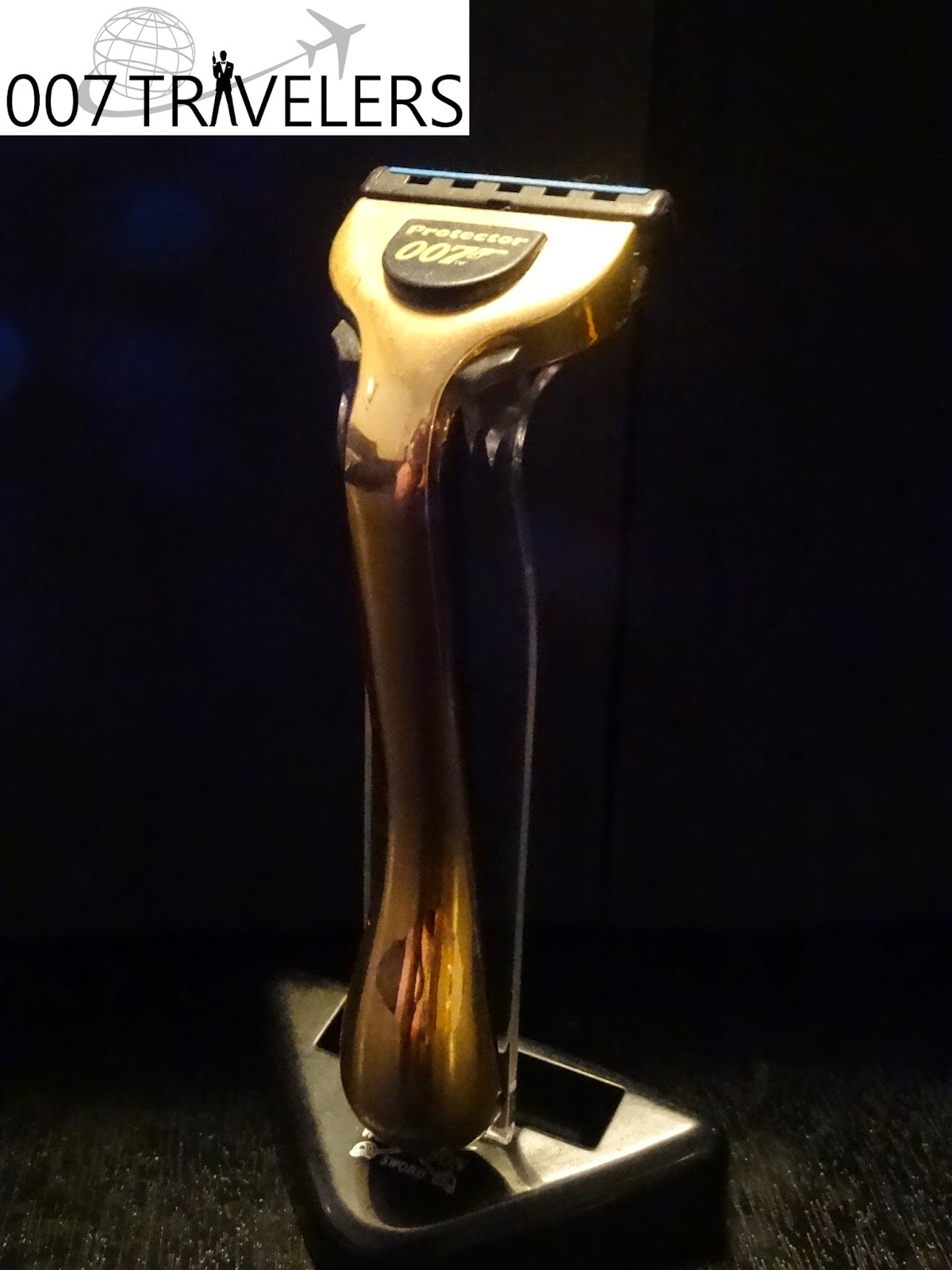 007 TRAVELERS: 007 Item: Protector 007 razor