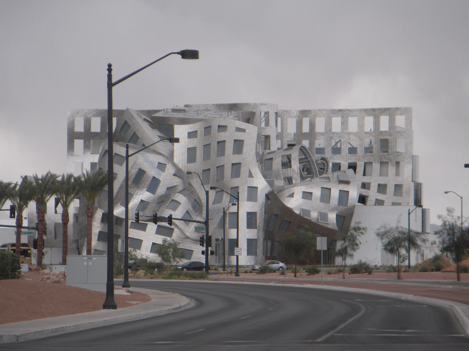 antART: Unusual Architecture