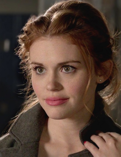 Book Girl: Nesting: Lydia Martin's Bedroom