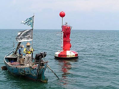 Aku Cinta Bahari: RAMBU SUAR