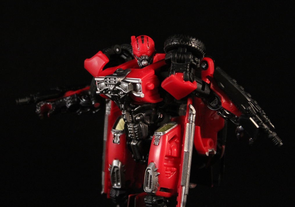 She's Fantastic: Transformers Studio Series - SHATTER!