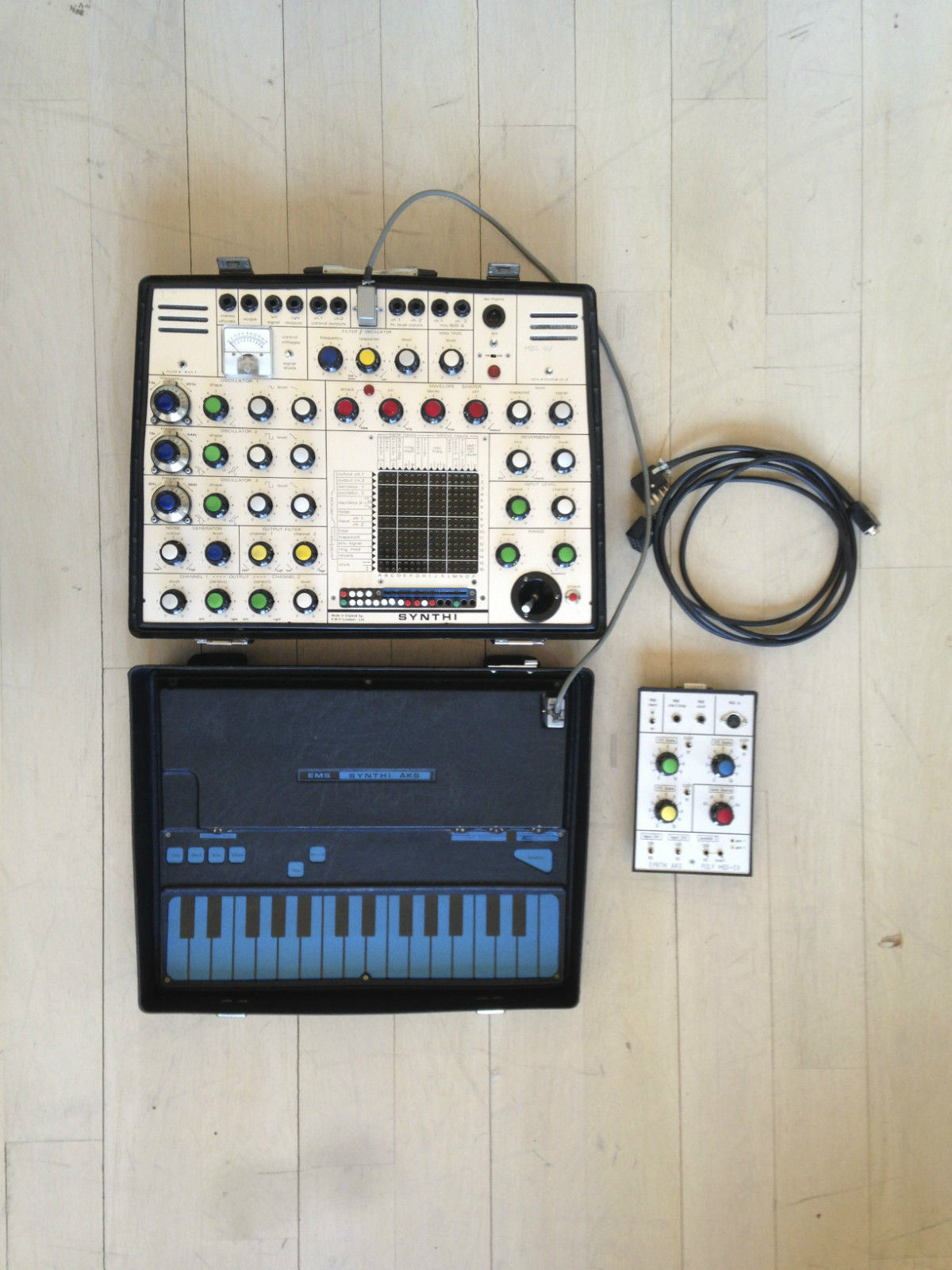 MATRIXSYNTH: Beautiful Vintage EMS Synthi AKS Modular Synth + Midi/CV ...