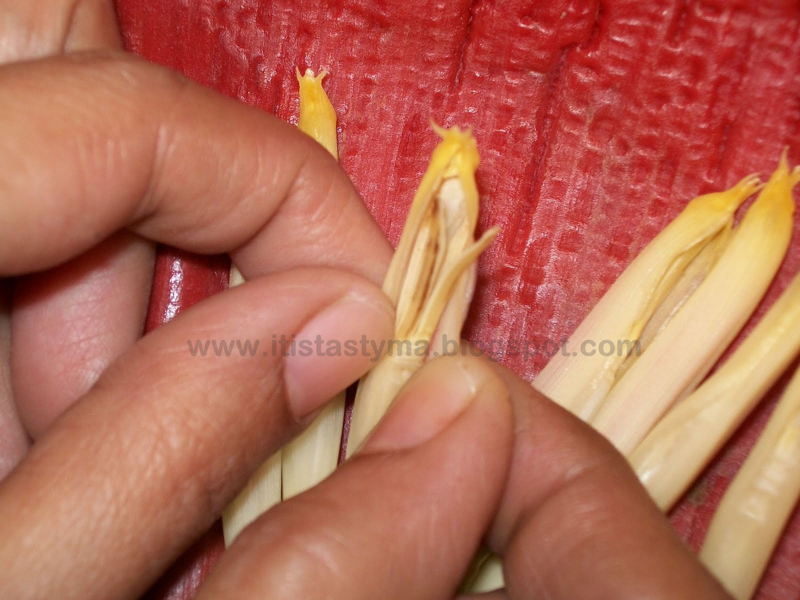 It is tasty ma!: Banana Flower Delight (Mochar Ghonto)