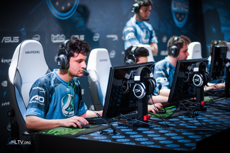 LG estreia bem, mas deixa vaga antecipada escapar na ESL-Cologne ...