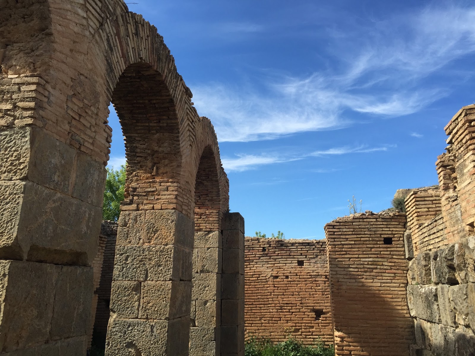 Tocho T8: Djemila (Cuicul, ciudad romana en Argelia), entre el comercio ...