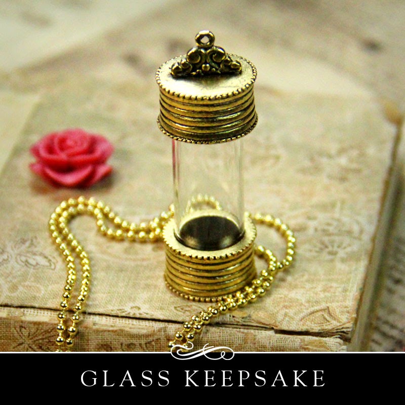 Annie Howes Photo Jewelry Making