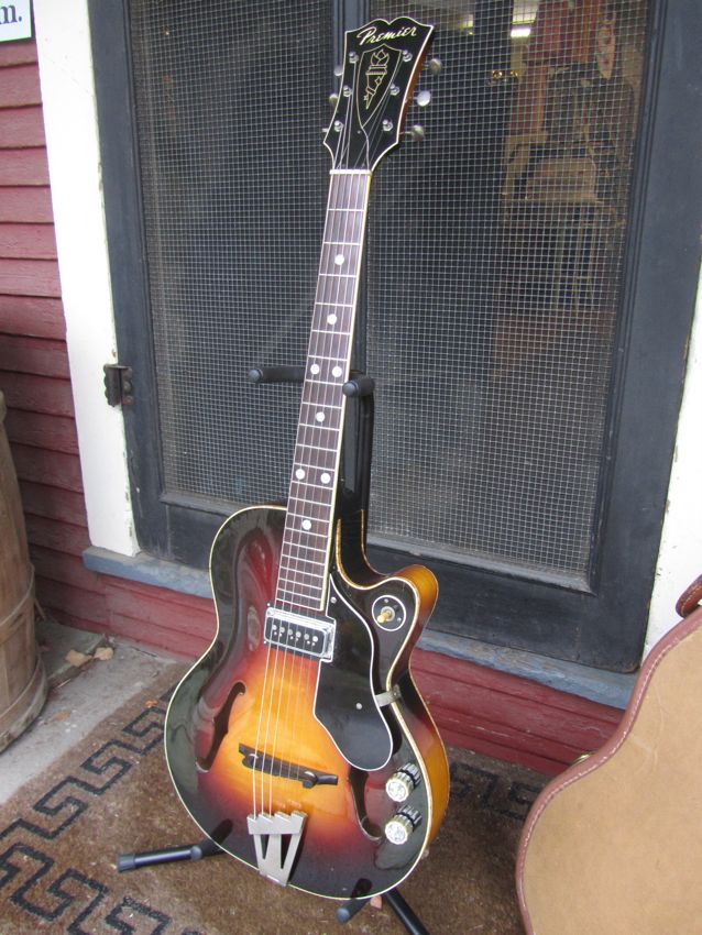 c.1959 Multivox Premier Bantam Electric Guitar
