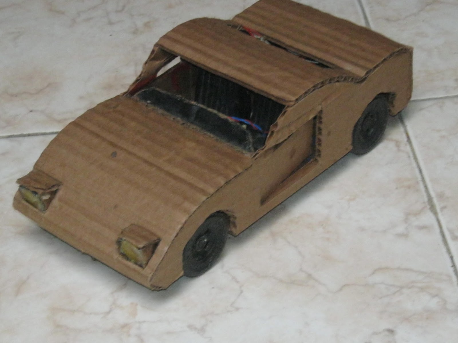 Carros de carton