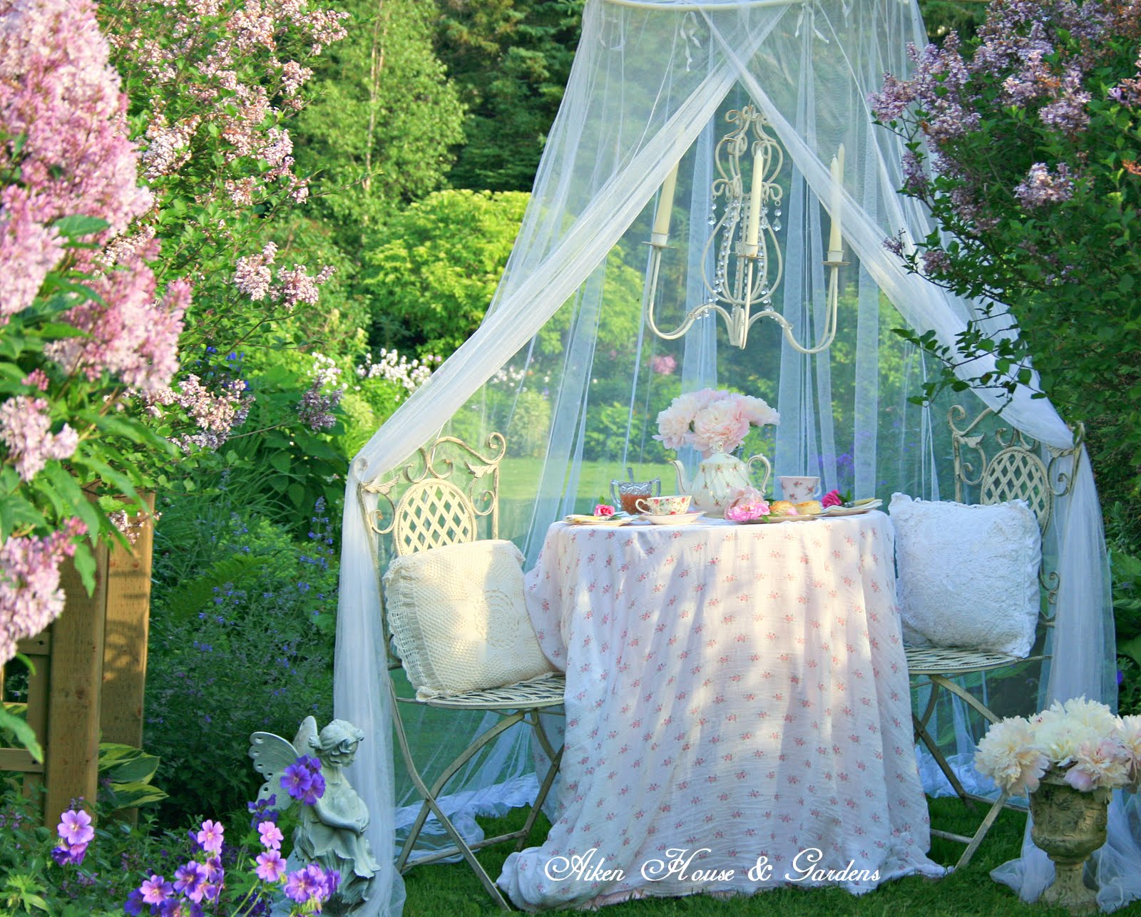 Aiken House & Gardens: Our Romantic Garden