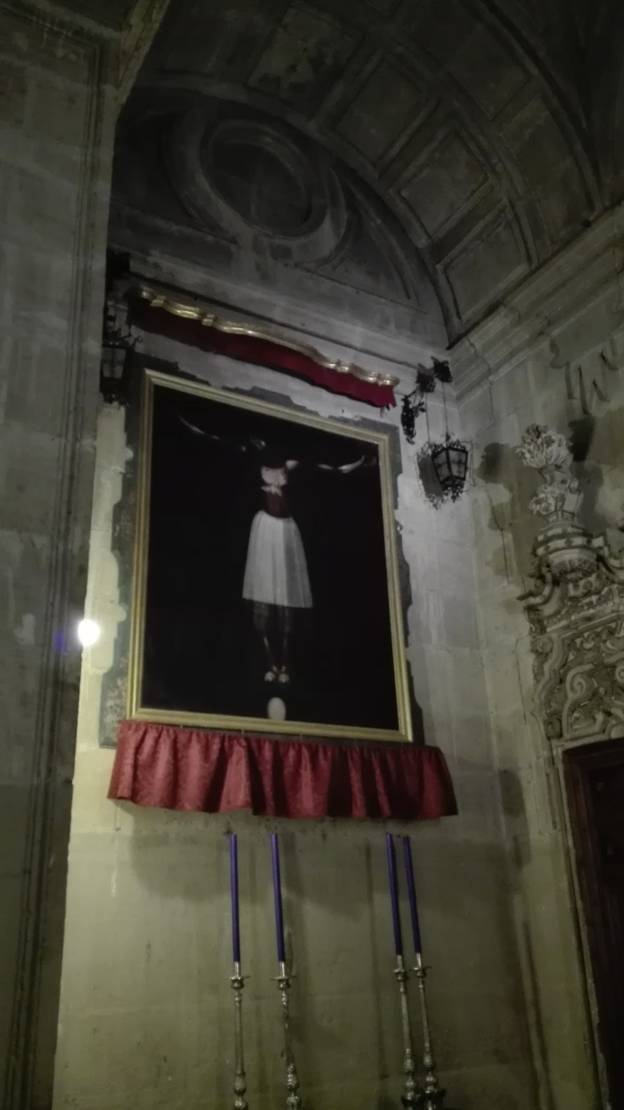 El diario de Destino Guadix: Leyenda Cristo de Burgos de la Catedral de ... El diario de Destino Guadix: Leyenda Cristo de Burgos de la Catedral de ...