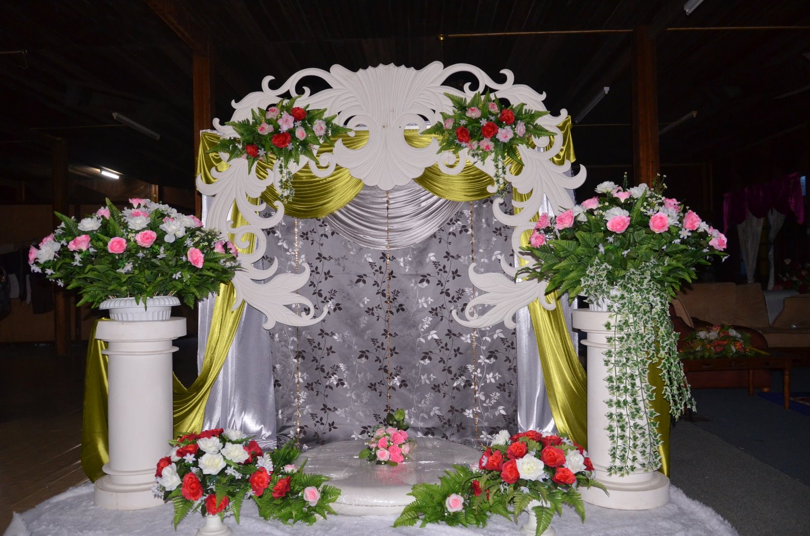 SAMZ ANGGUN BRIDAL BOUTIQUE: PELAMIN BERTUNANG / BERSANDING 1