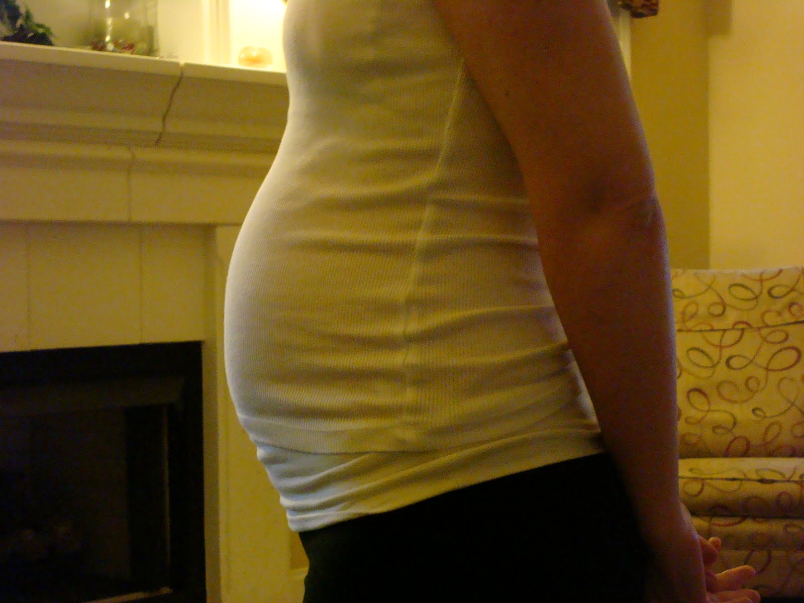 Our Journey Through Parenthood: 16 Week Belly