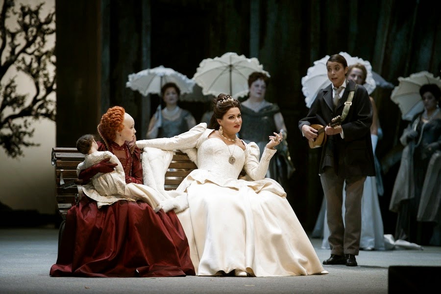 Opera Fresh: Anna Netrekbo In Dramatic Photos From Opernhaus Zürich ...