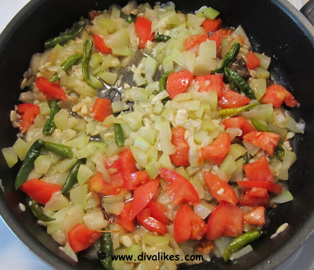 Bottle Gourd Tomato Chutney / Andhra Style Sorakaya Pachadi | Diva Likes