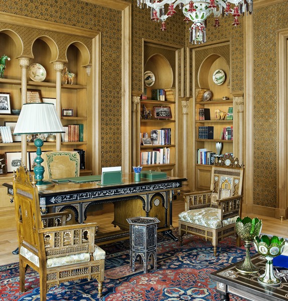 Peonies and Paint: Green and Yellow: Alberto Pinto and Kathryn M. Ireland