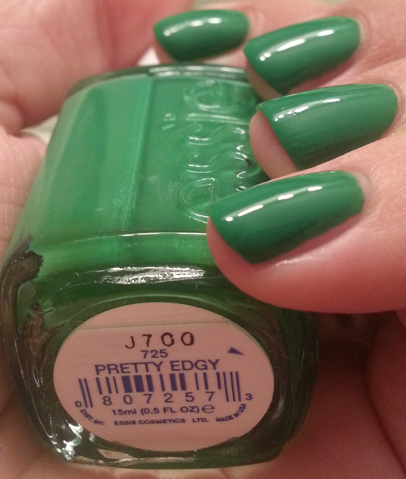 The Nail Polish Guru: NOTD: Essie Pretty Edgy *BEAUTY STOP ONLINE REVIEW*