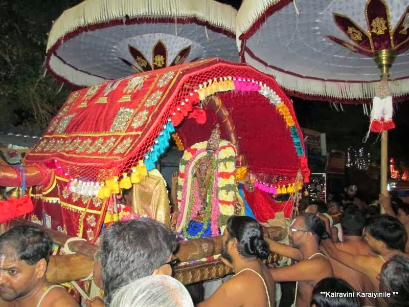 Kairavini karaiyinile - திரு அல்லிக்கேணி குளக்கரையோரம்: Eekkadu Thangal ...