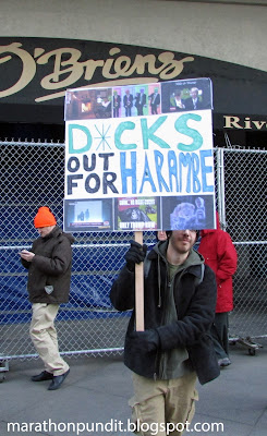 Marathon Pundit: (Photos) Buttheads against Trump mooning protest