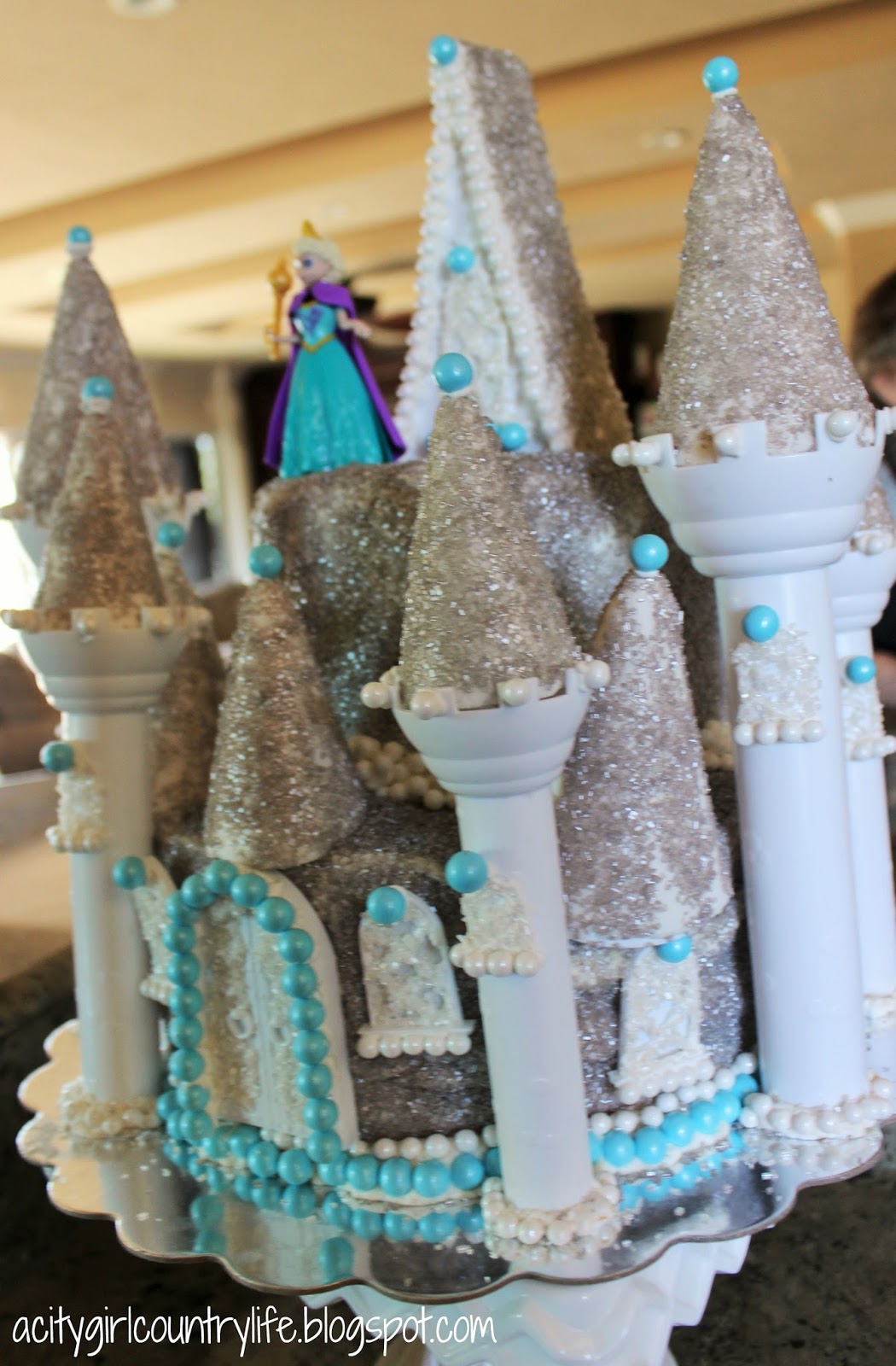 City Girl Country Life: Elsa's FROZEN Castle Cake