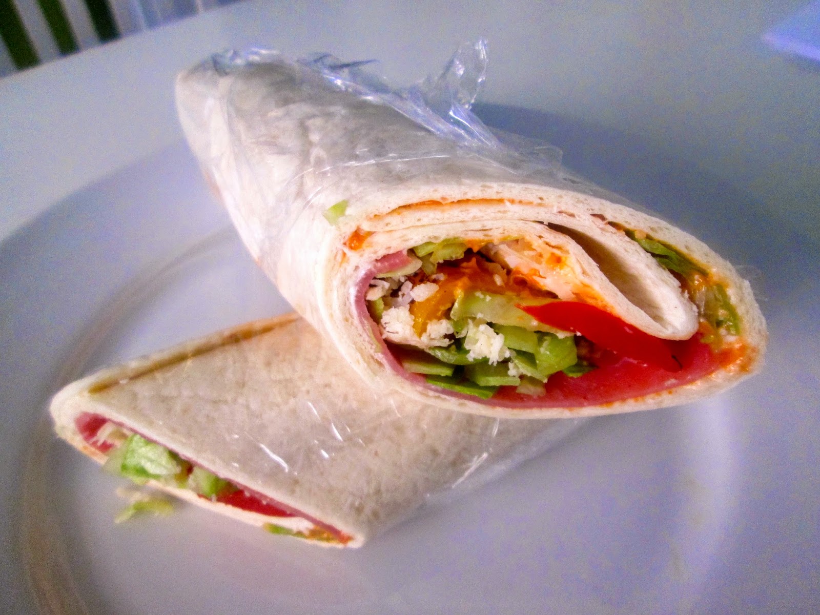 En verden af smag!: Wrap med Pesto, Lufttørret Skinke og Grillet Peberfrugt