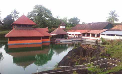 Ananthapura Temple in Kasargod in Kerala – Festival - Ananthapura Lake ...